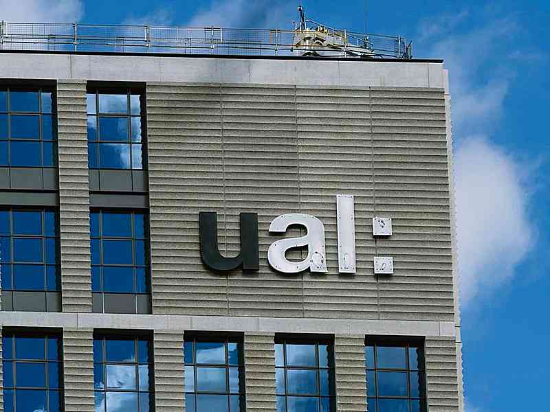 Bachelor of Arts (Hons) - Graphic Design Communication